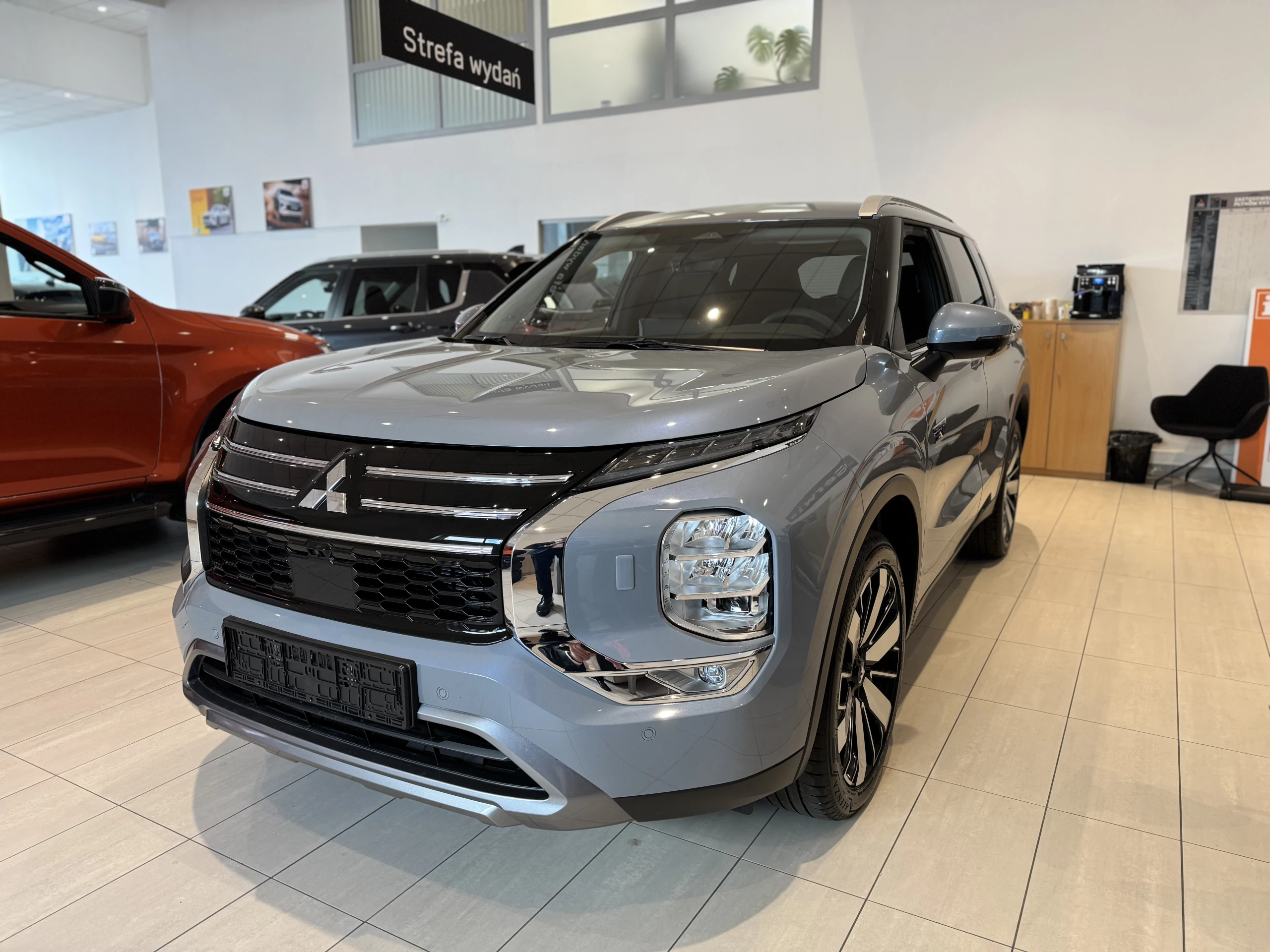 Samochody Mitsubishi dostępne od ręki w salonie